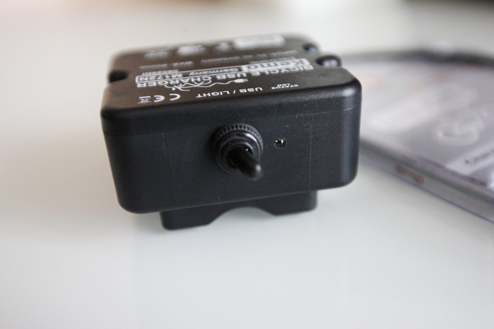 Znalazłem idealne rozwiązanie na długie trasy rowerowe. Ładowarka KEMO ...