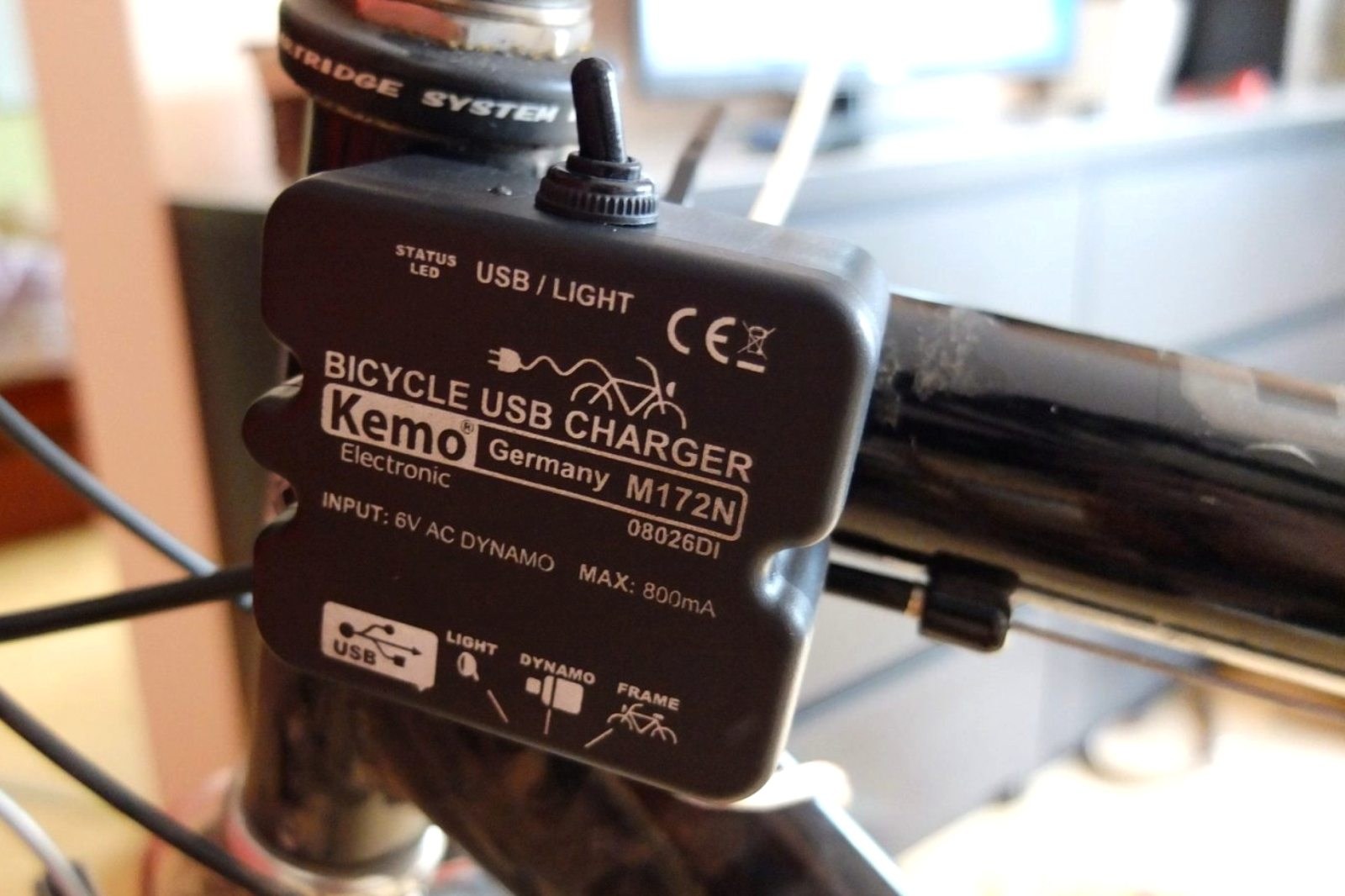 Znalazłem idealne rozwiązanie na długie trasy rowerowe. Ładowarka KEMO ...